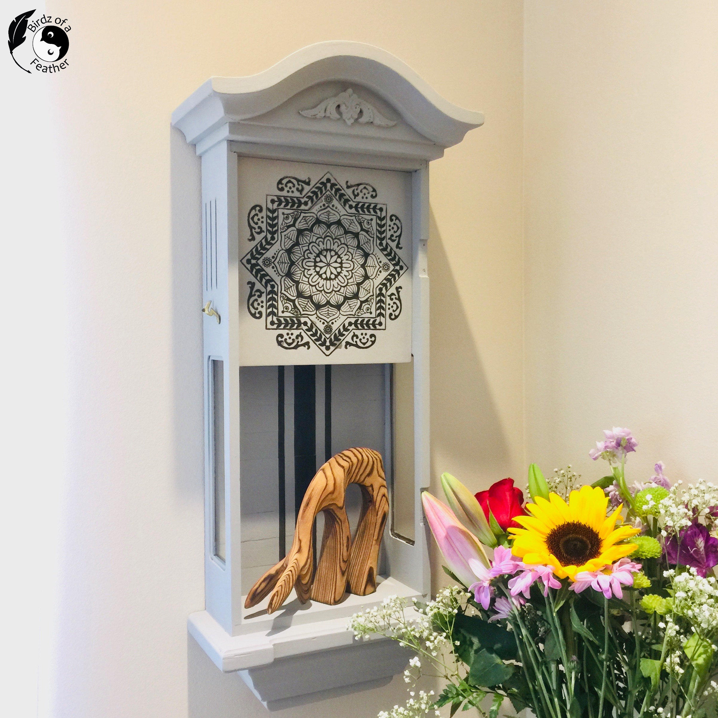 How to Paint with Chalk Paint - Clock Shelf - Birdz of a Feather